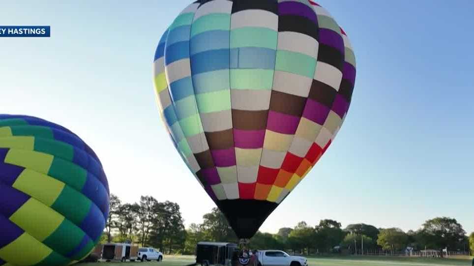 Pittsfield, New Hampshire hot air balloon festival begins Friday