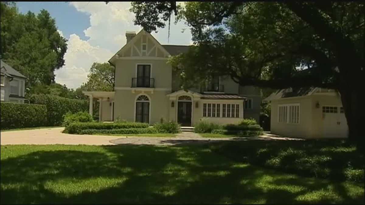 Half of Capen House to move across Lake Osceola