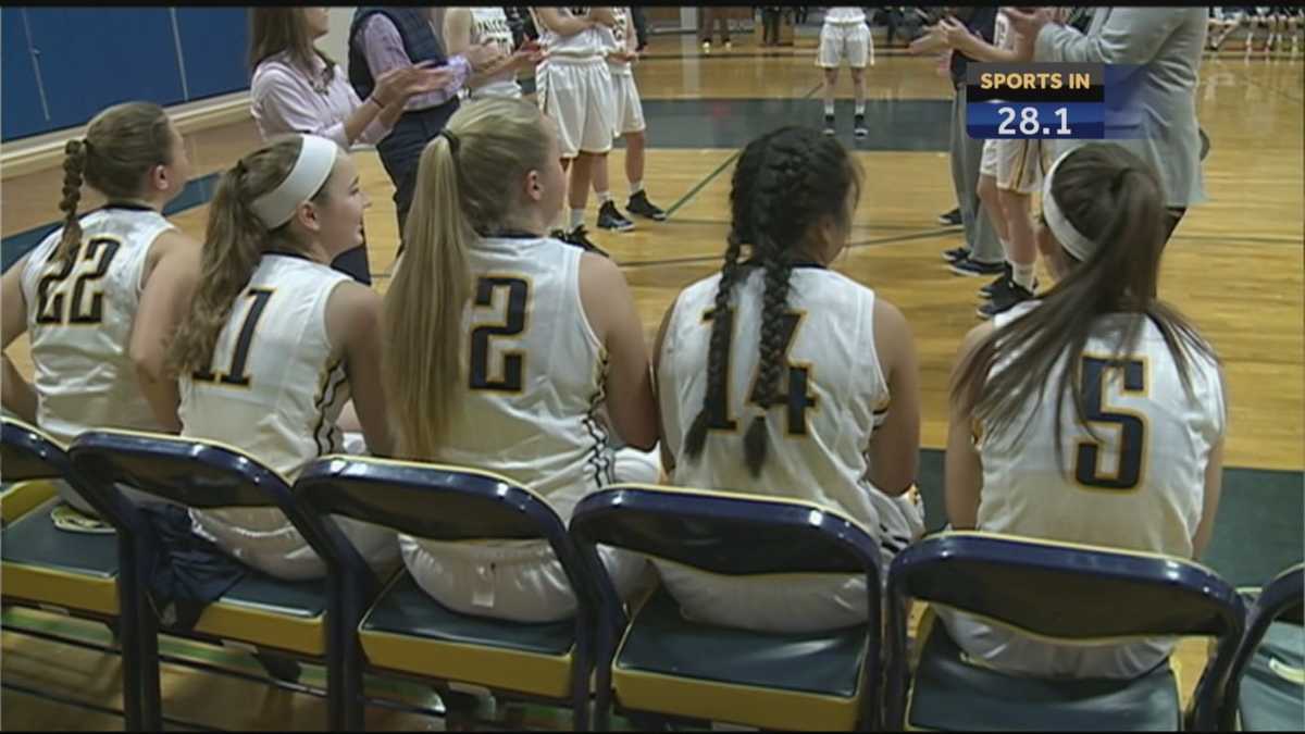 Bow beats Campbell on opening night