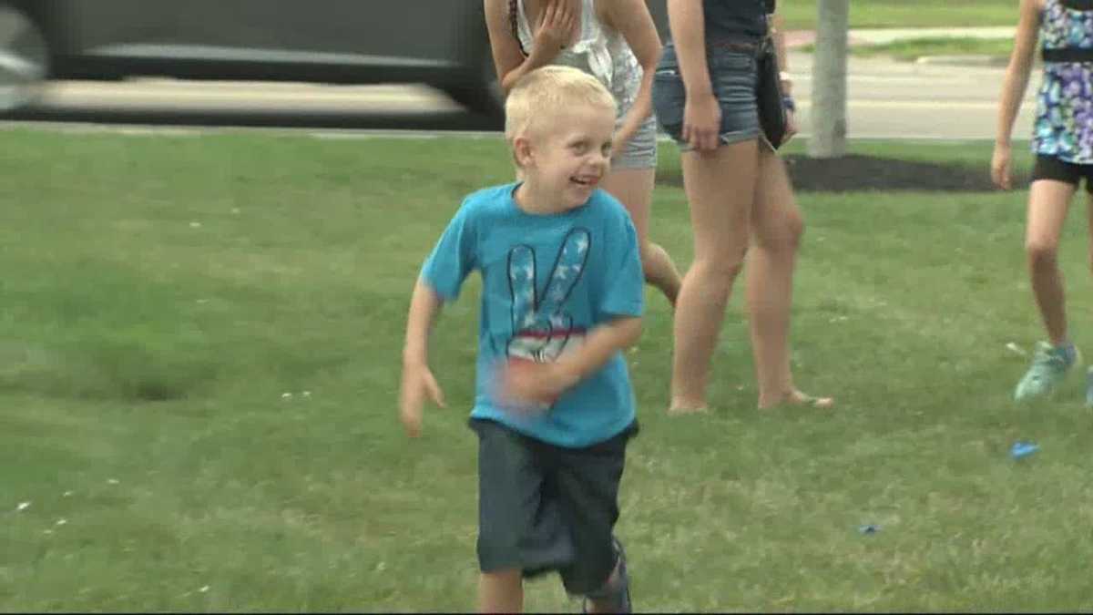 Sick Massachusetts boy receives thousands of birthday cards