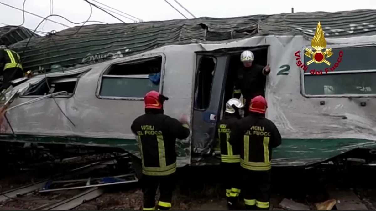 Italian train derails near Milan, 3 dead, many injured