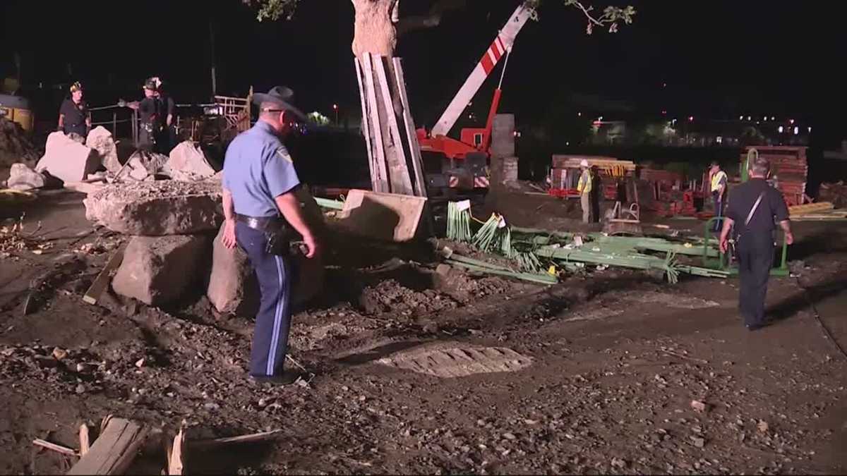 Anderson bridge between Boston and Cambridge closed