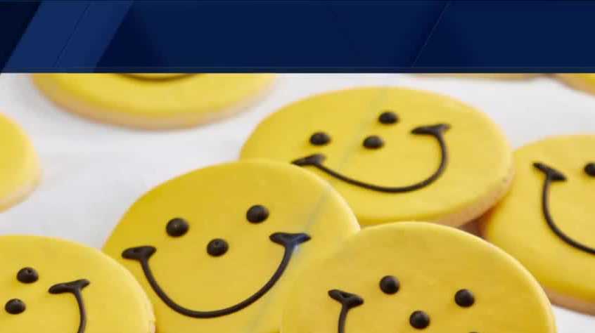 Eat'n Park offers free smiley cookies for Pirates home opener