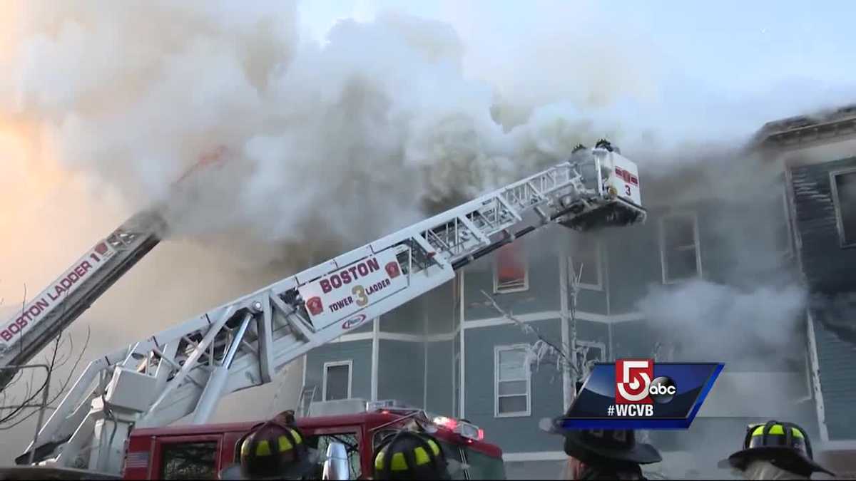 Firefighters brave extreme cold to fight heavy fire