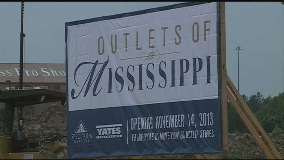 Pearl hosts groundbreaking for new outlet mall