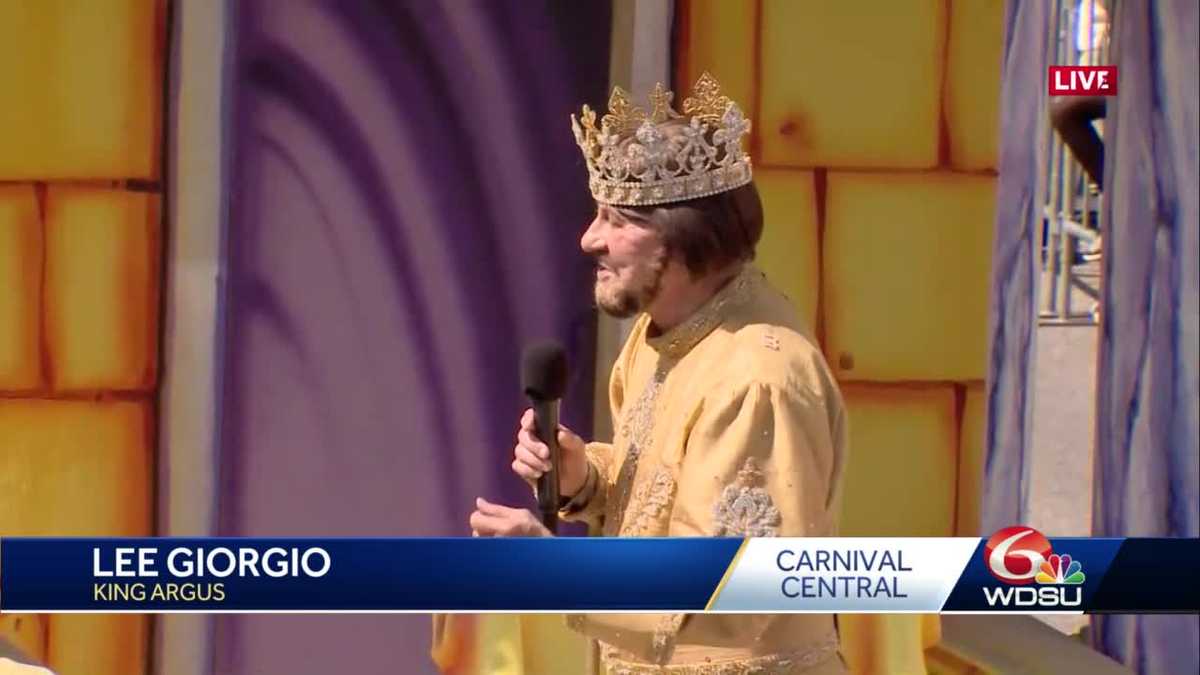 Argus King and Queen toast massive crowds at Metairie Mardi Gras