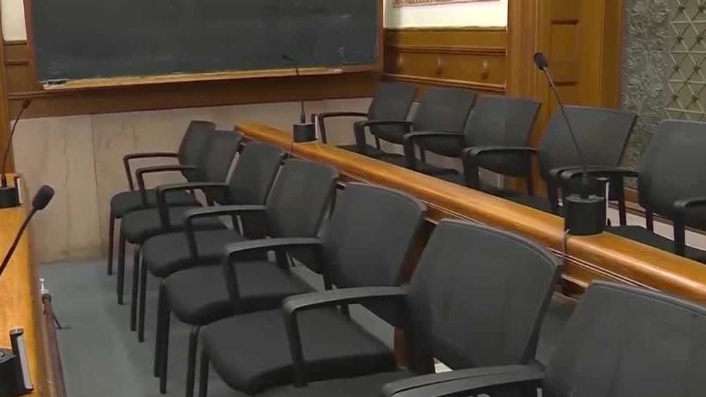 Jury continues deliberating Karen Read murder trial