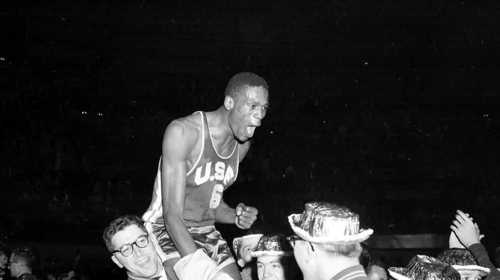 Loss of NBA, civil rights pioneer Bill Russell being felt around world