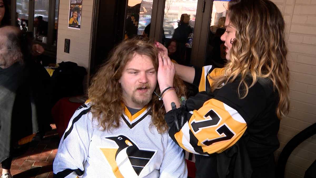 Jagr mullet haircuts at Primanti Bros. in Pittsburgh