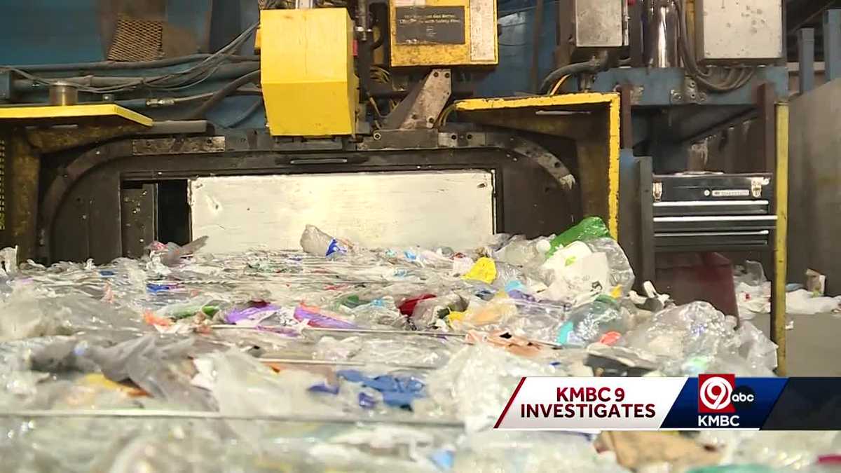 Plastic bags in Kansas City are causing big issues for recyclers