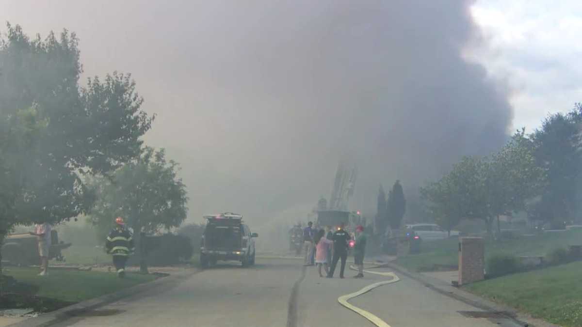 Plum house explosion and fire: Raw video