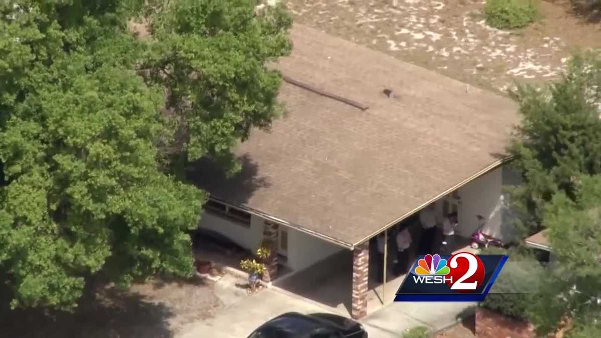 Orange County Deputy Shoots Man He Found Stabbing Woman Sheriff Says