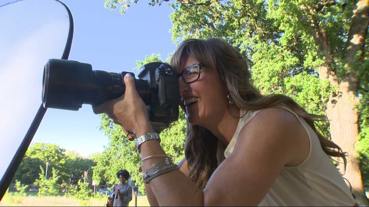 Nonprofit works with photographers to help grieving parents