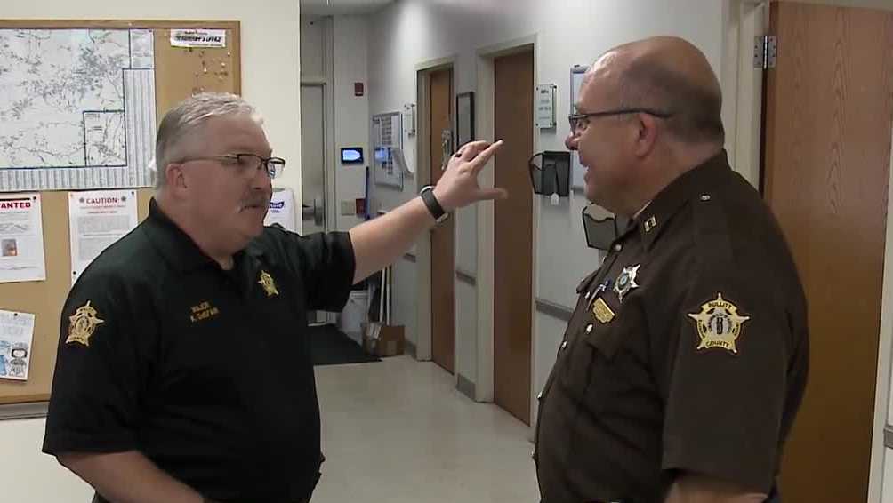 Kentucky, southern Indiana officers' names used in scam