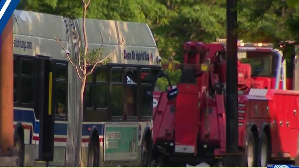 1 dead, 15 injured after SUV traveling wrong way collides with Chicago bus