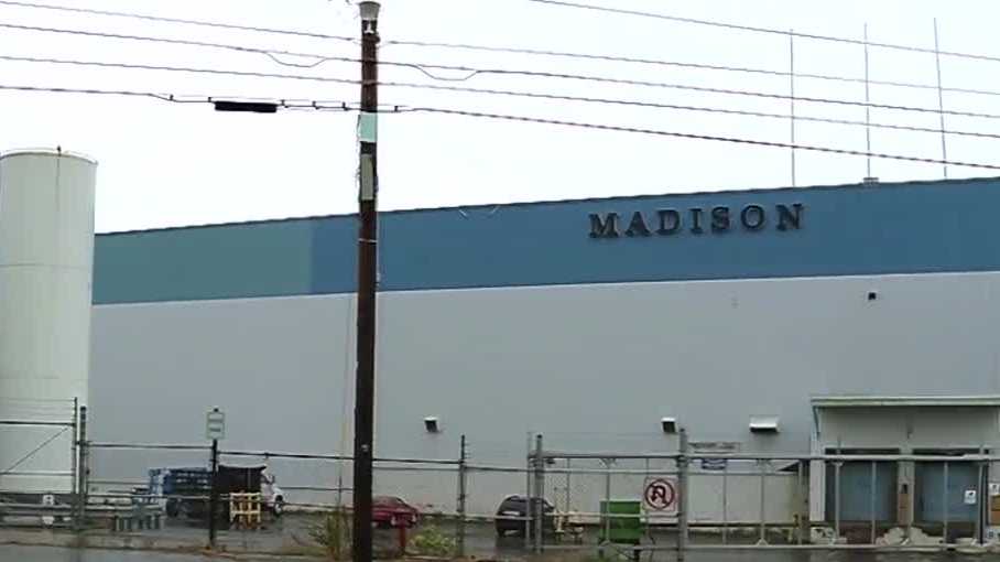 Company buys Maine paper mill, will hire 100 people