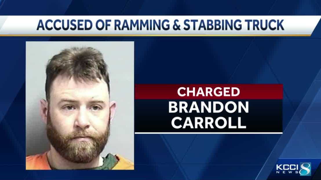 Iowa man accused of assaulting deputies after ramming, stabbing pickup ...