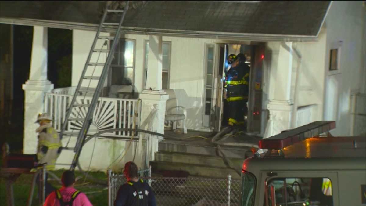 Crews find dead woman in Baltimore house fire
