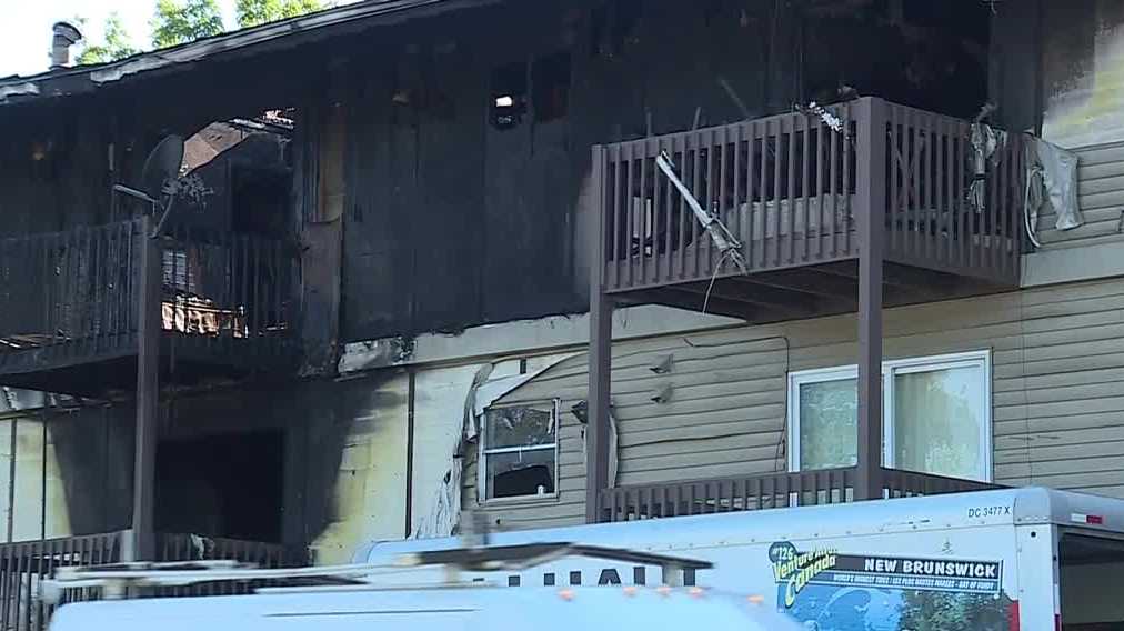 One person in custody after overnight Kansas City, Kansas, fire