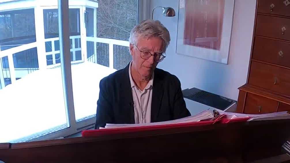 David Lockwood's 'Comfort and Joy' features 16 classic songs