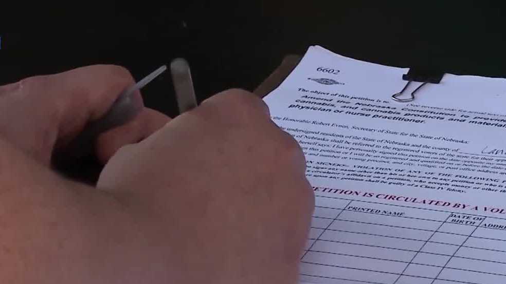 50,000 more signatures needed for medical marijuana on 2022 ballots