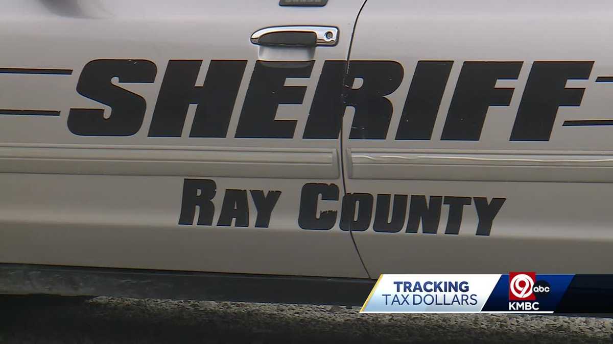 Former Ray County Sheriff charged with interfering with arrest