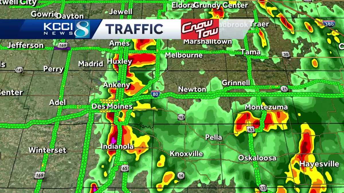 Iowa traffic: Debris blocks Highway 175 north of metro