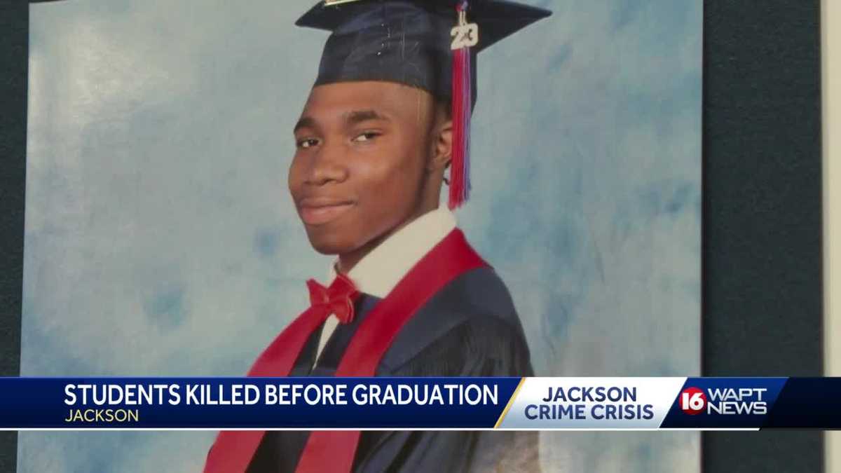 2 Jackson seniors killed weeks before graduation