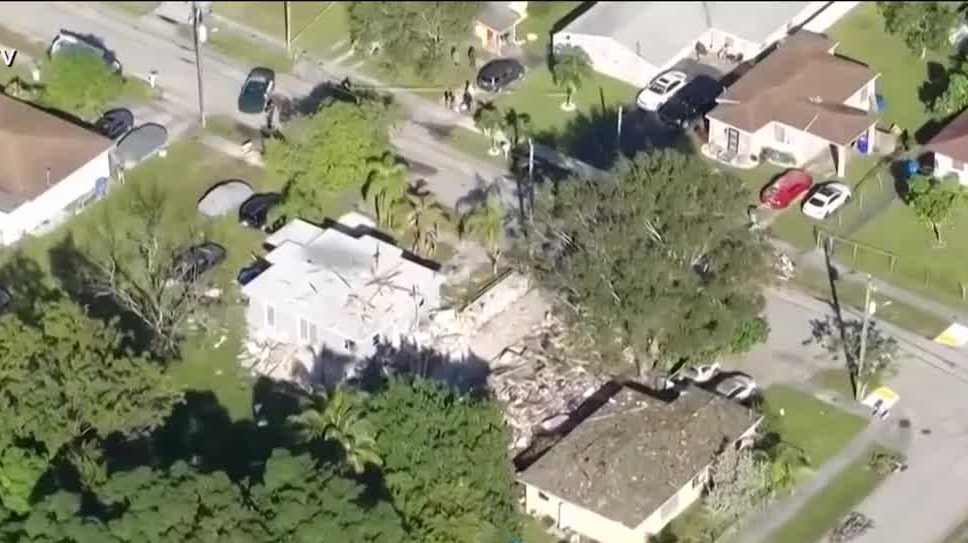 Gas leak leads to explosion at South Florida home; injures 4 people