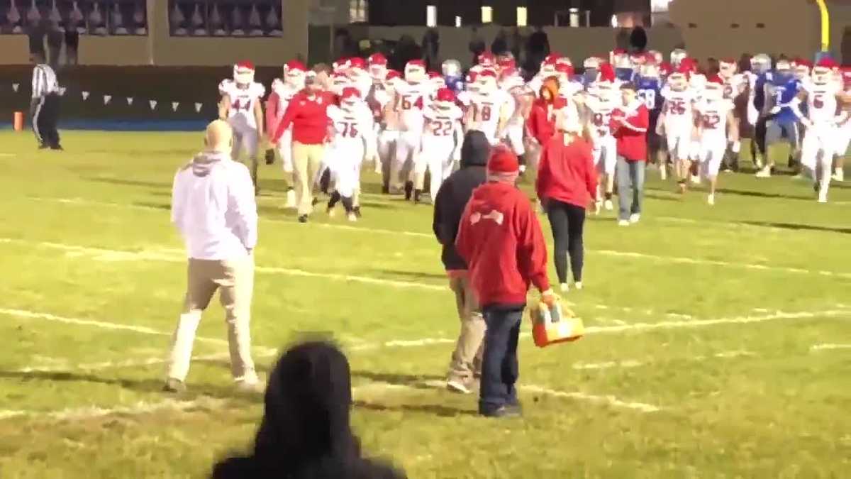 Football player with down syndrome scores team's final TD of season