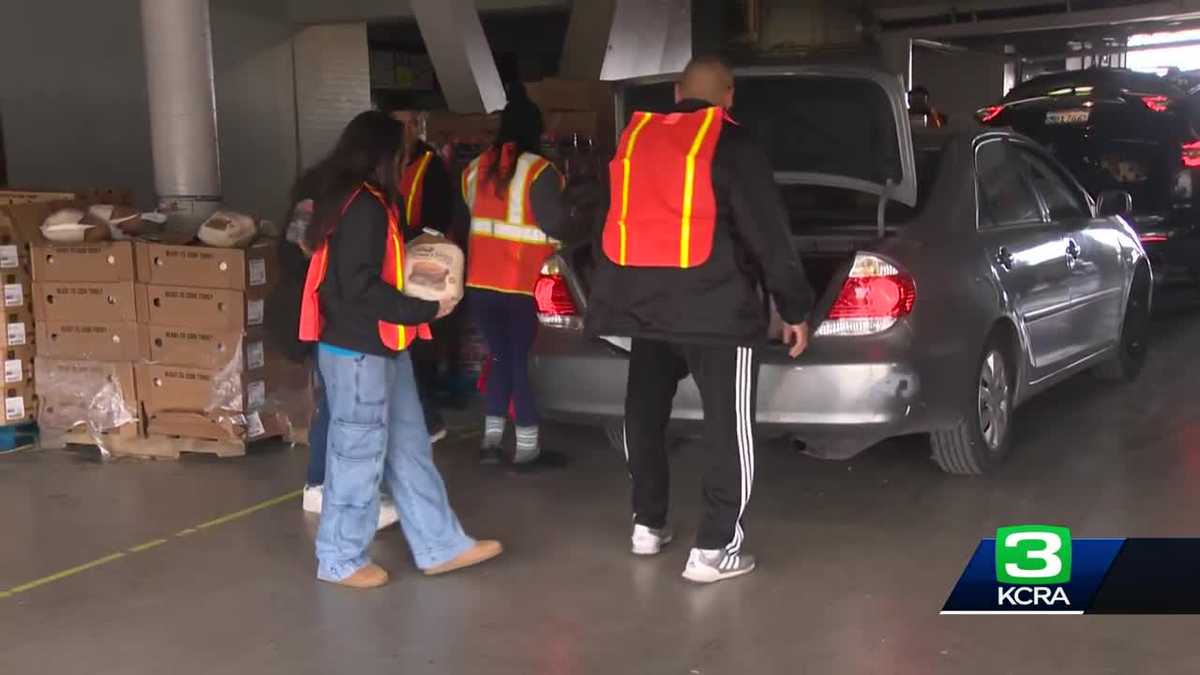 Turkey dinner box giveaway in San Joaquin County