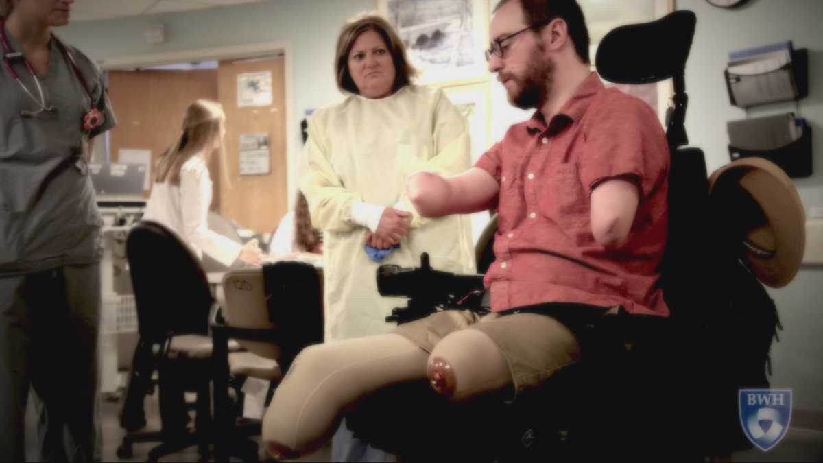 Former professor to receive double arm transplant