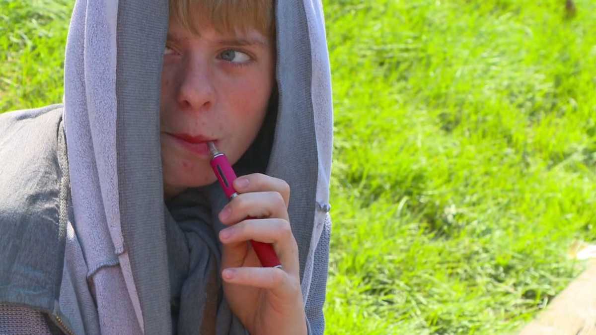 A lot more Iowa kids smoking e-cigarettes