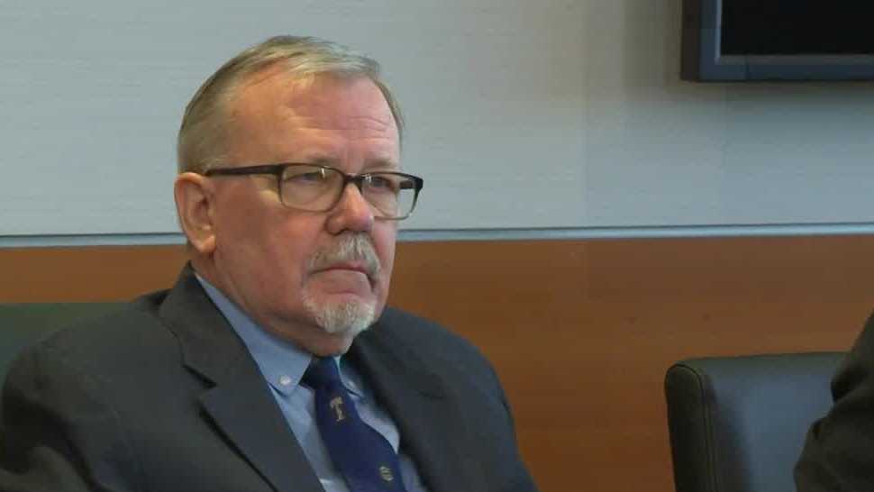Iowa crime: Sexual abuse trial begins for Iowa doctor Lynn Lindaman