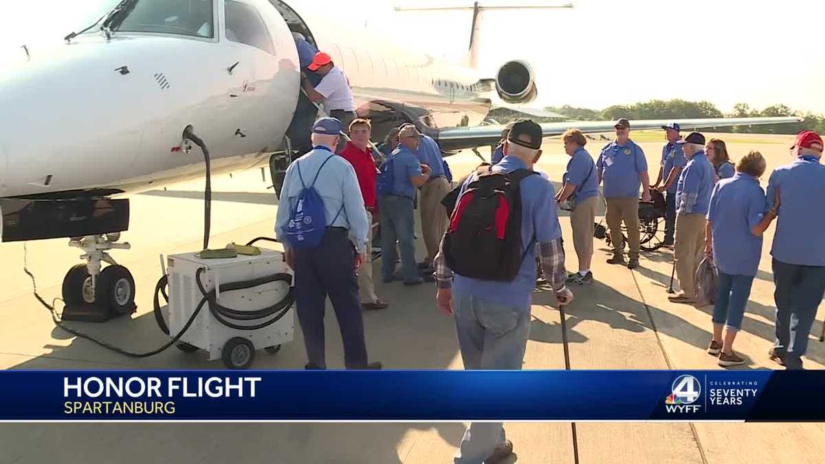 South Carolina: War veterans board honor flight to Washington D.C.