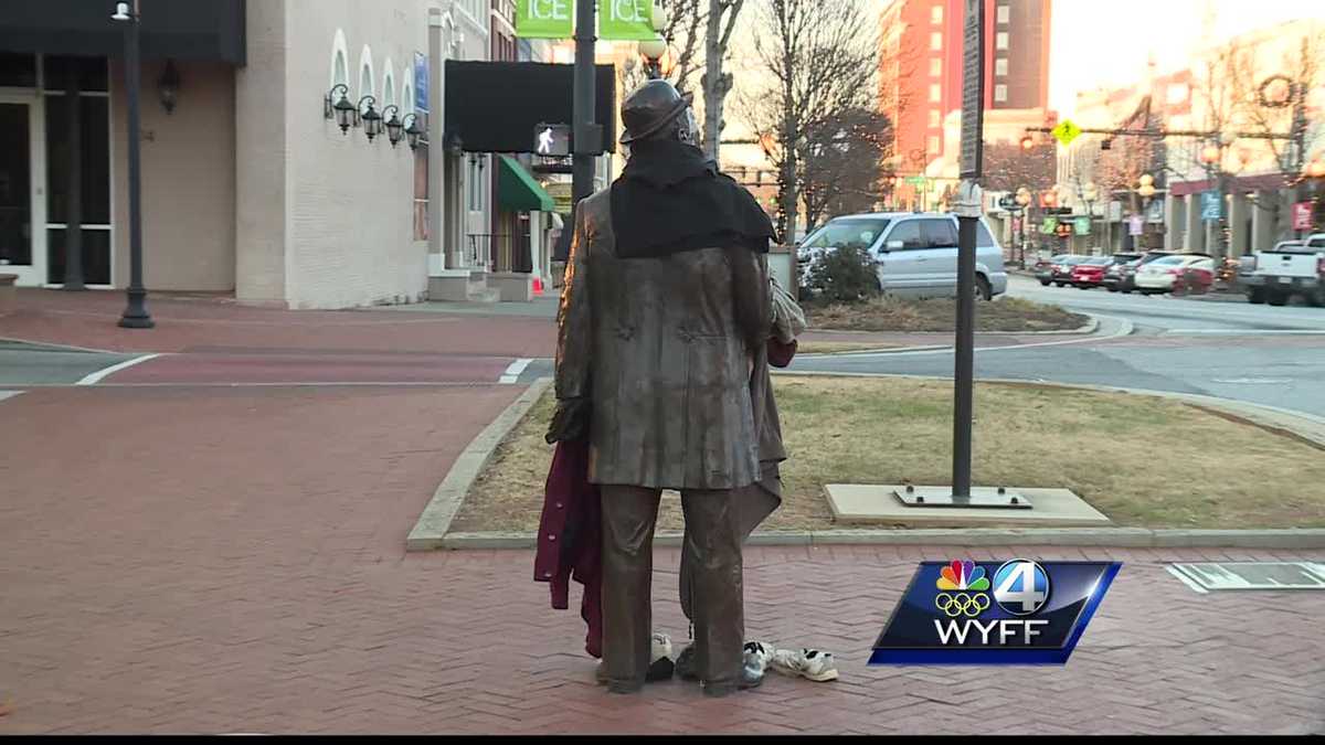 An Anderson statue becomes a clothing bazaar to help the homeless
