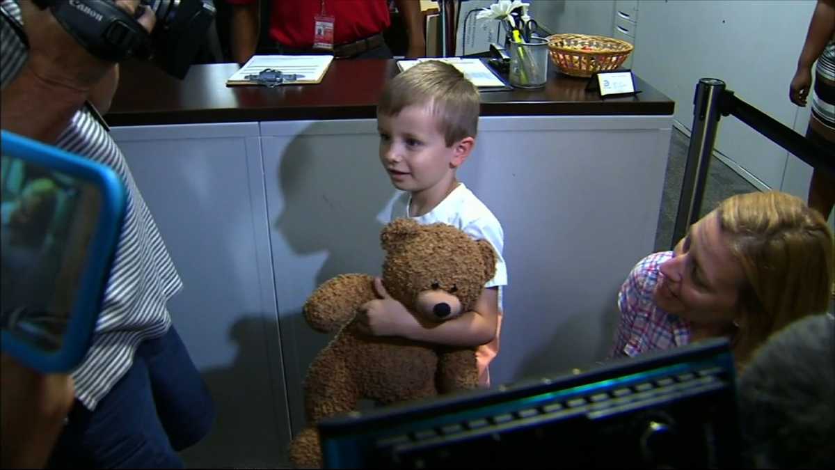 Adorable Video: 4-year-old reunited with lost teddy bear