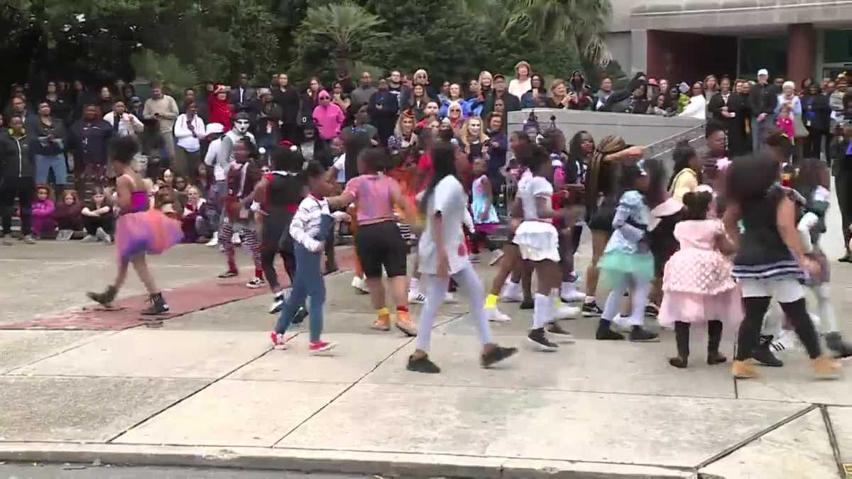 WATCH: Halloween Thriller Flash Mob at New Orleans City Hall
