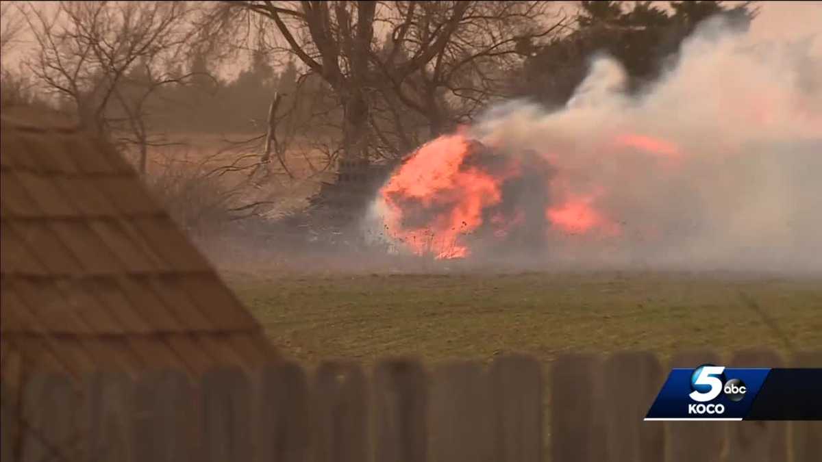 Fire crews battle fire dangers, high winds in western Oklahoma
