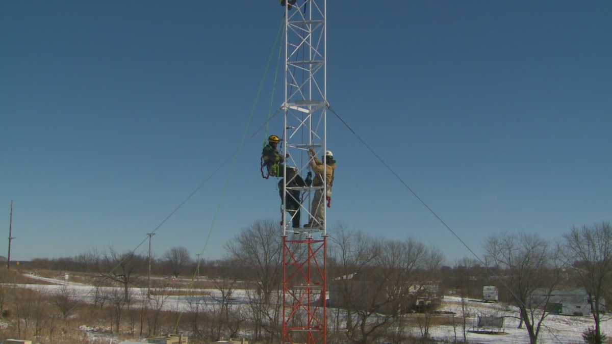 Crews train to make high tower rescues