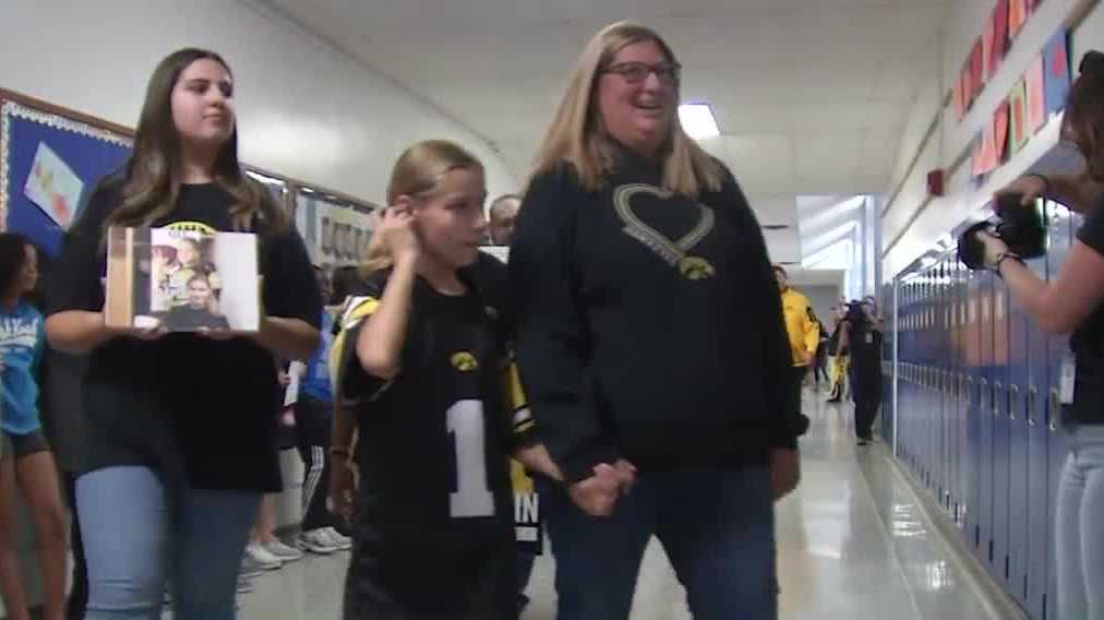 Iowa Hawkeyes to honor young patient during Wisconsin game