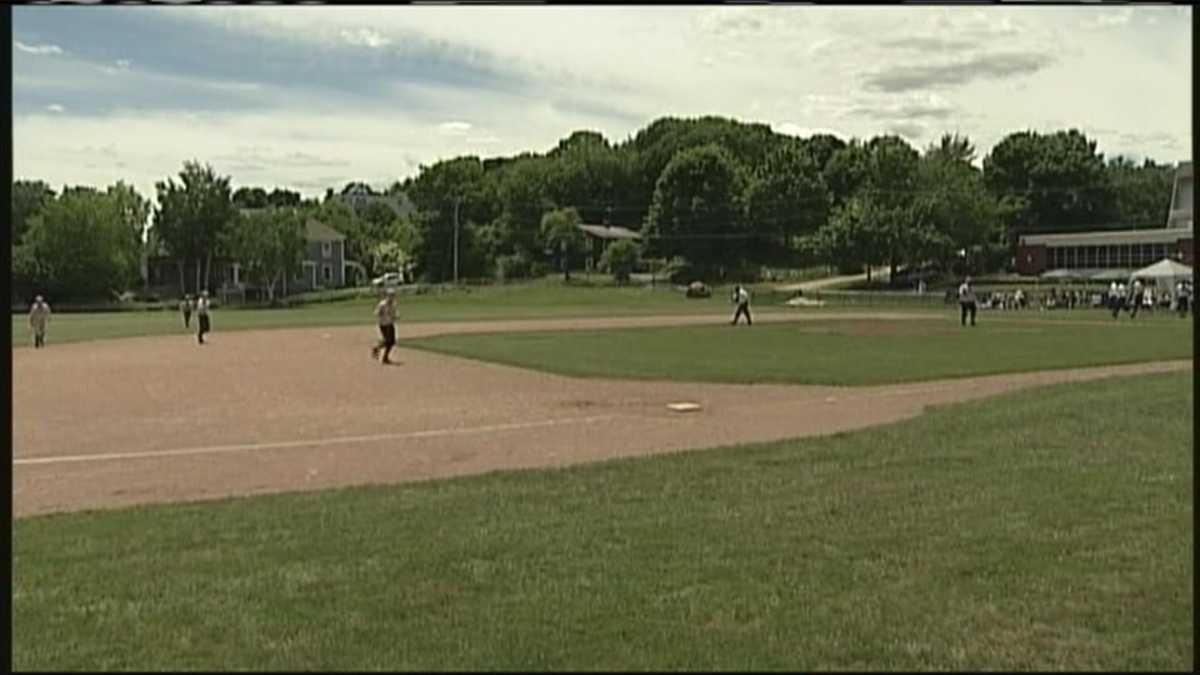 Baseball fans get classic treat in South Portland