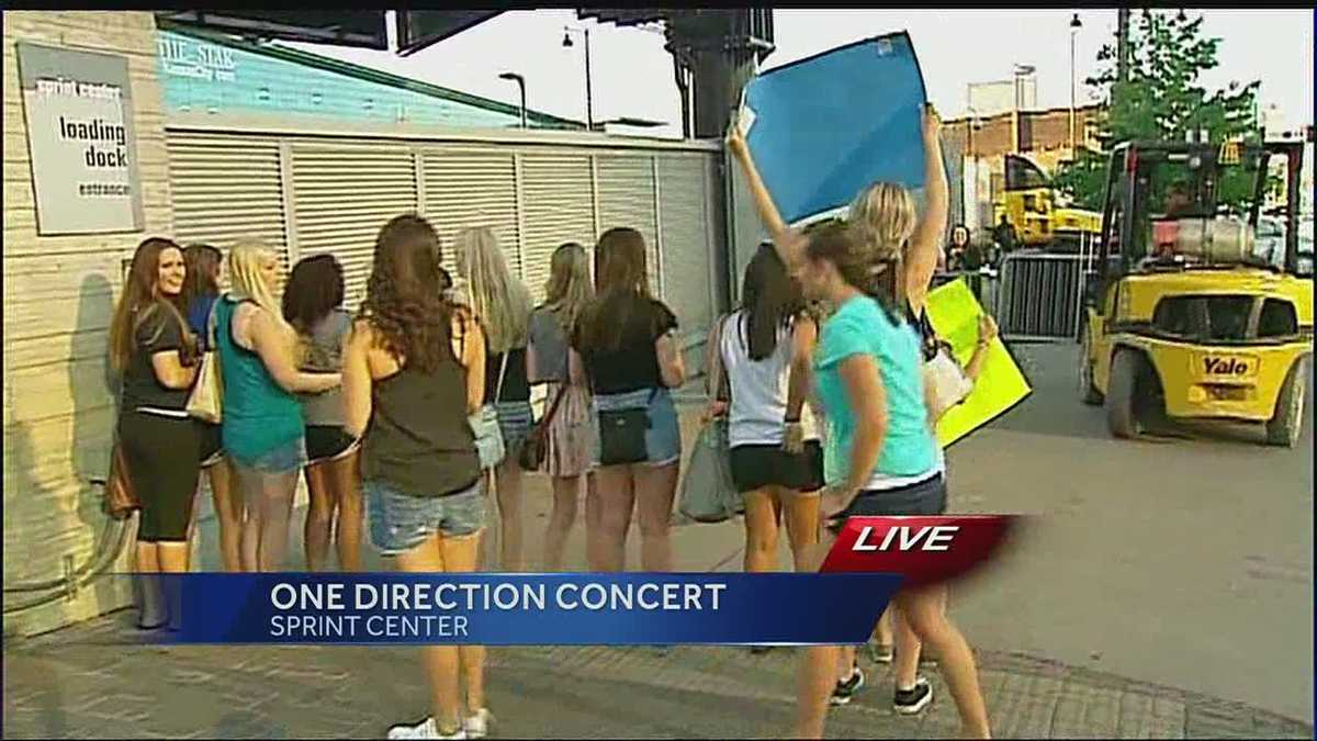 Fans line up ahead of Friday's One Direction concert