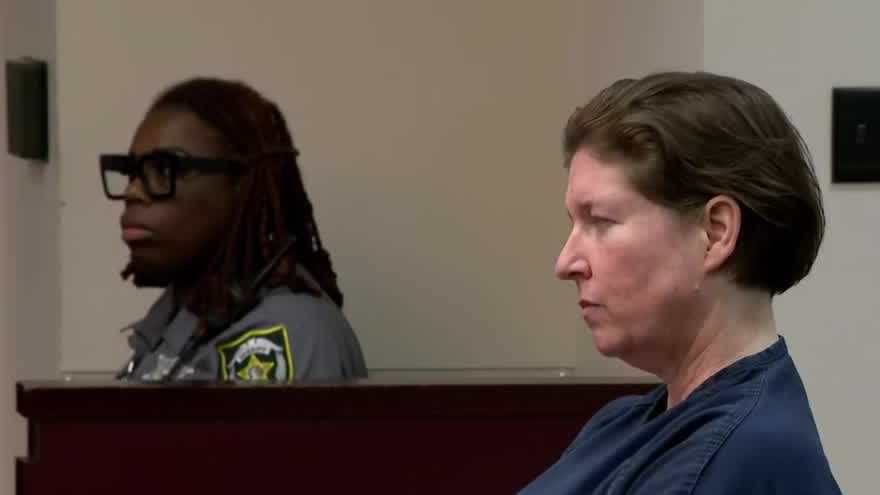 Florida woman accused in suitcase murder to access evidence