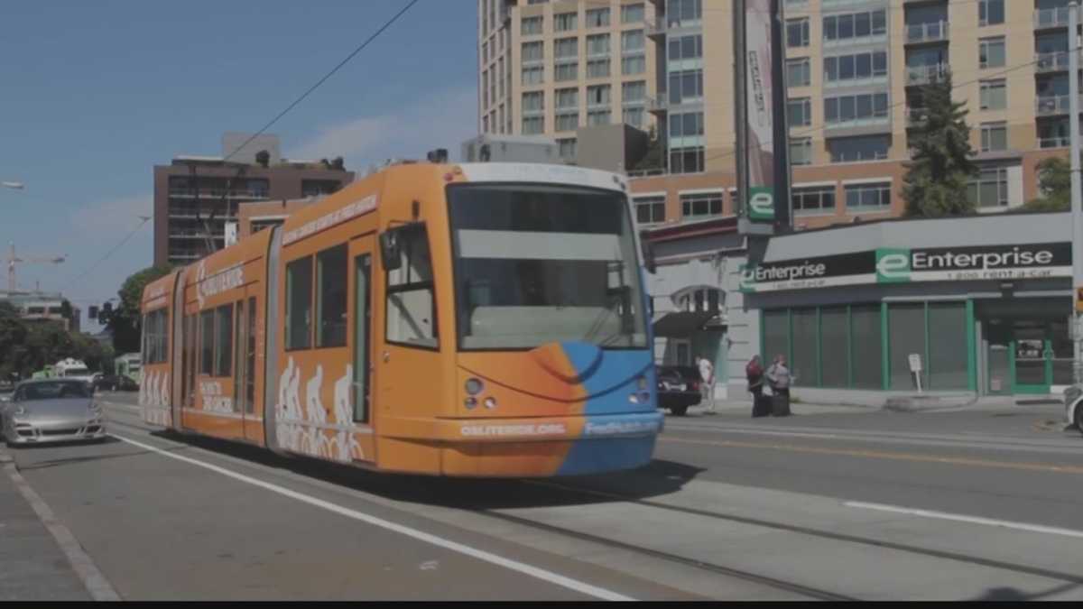 12 News reporter Hillary Mintz shows Milwaukee's streetcar route
