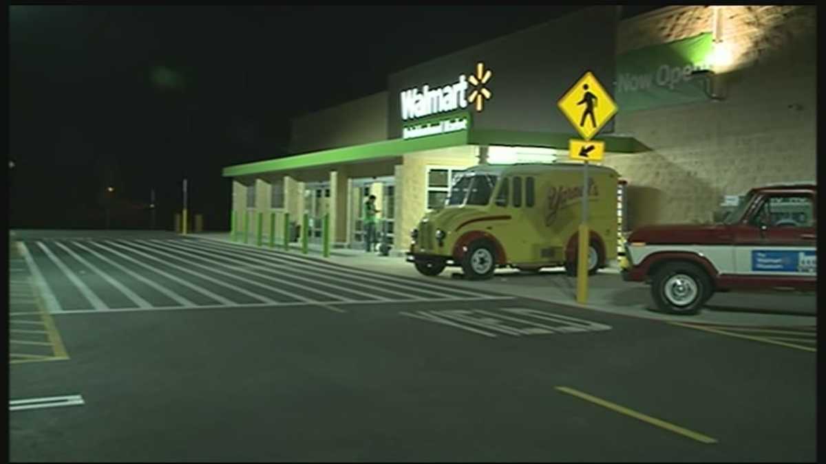 New Walmart Opens