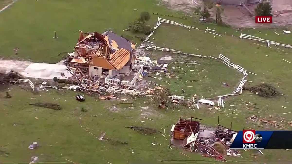 WATCH: Heavy damage reported along K-32 in Linwood, Kansas