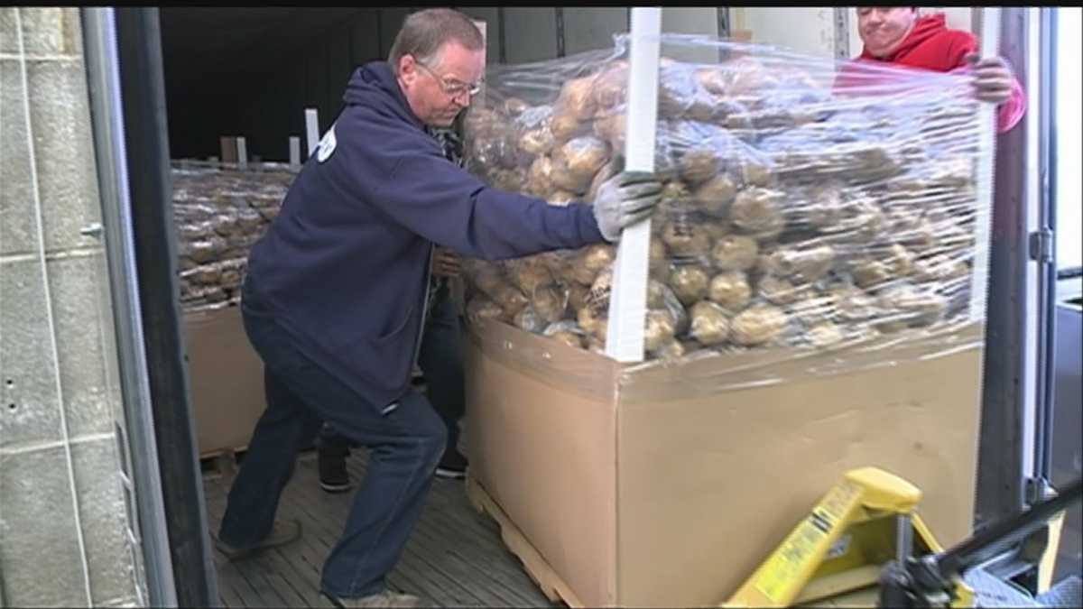 Effort to bring more fresh produce to food pantries takes a big step ...