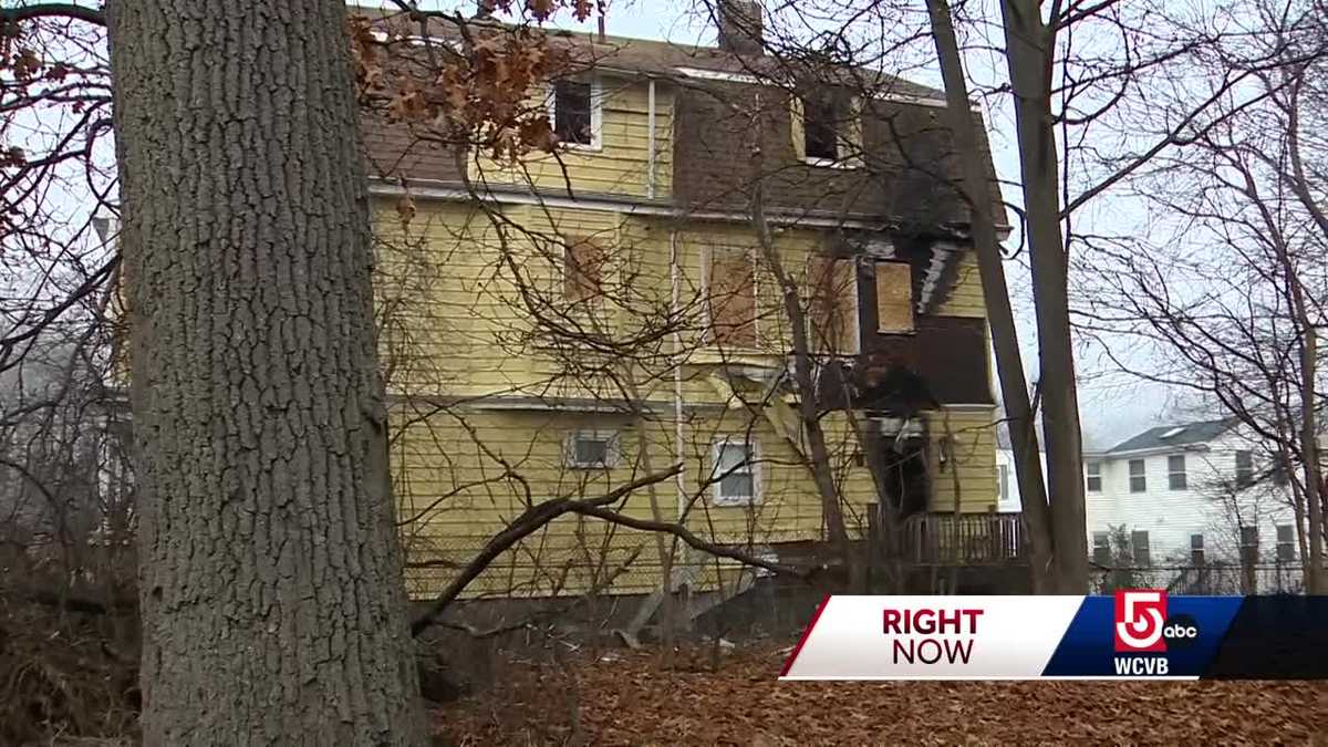 Child, 4 adults escape overnight house fire in Boston
