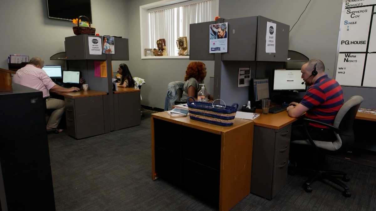 More information on 988 Lifeline and what to expect when you call